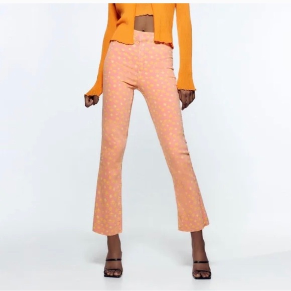 Zara | Pants & Jumpsuits | Nwt Mini Crop Flare Pants Floral Trendy ...